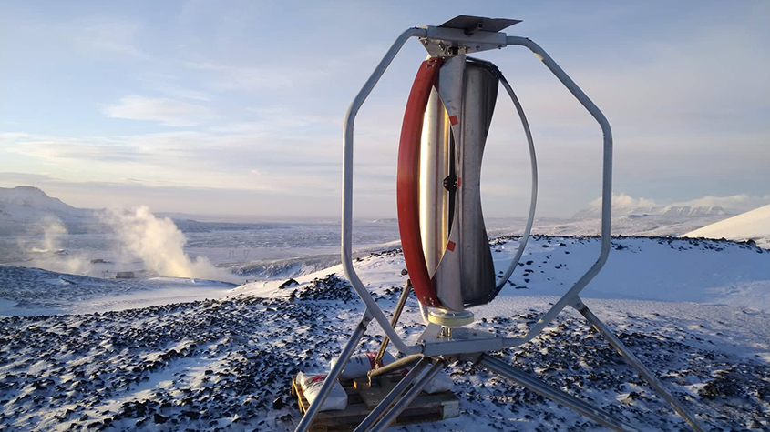 IceWind Vertical-Axis Wind Turbine